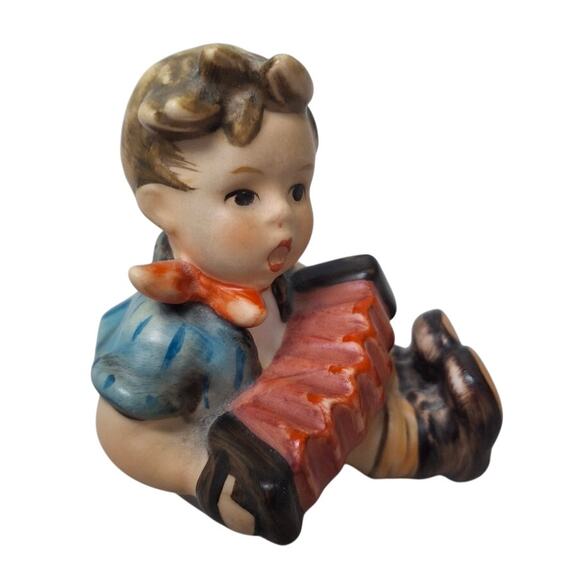 Hummel | Toys | Vintage 988 Hummel Goebel 110 Boy W Accordian ...